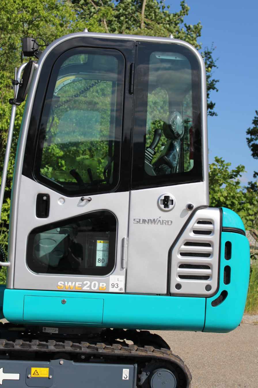 Miniexcavator SUNWARD SWE20F - Utilaje constructii fiabile
